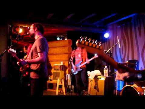Built to Spill playing "Strange" [Ancient Melodies of the Future]