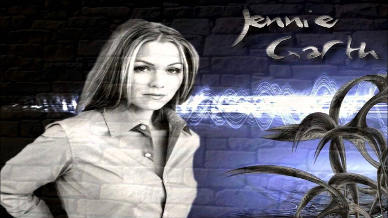 Jennie Garth video slide show.   Patsy.