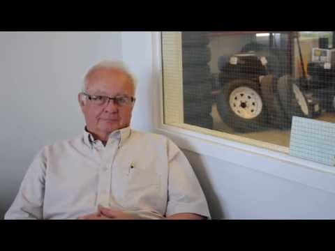 Auctioneer Answers Common Auction Questions | Reinhart Auctions