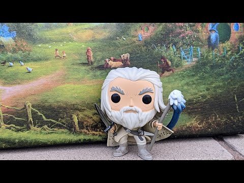 Lord of the rings Gandalf the white exclusive Funko pop must have for lotr fans