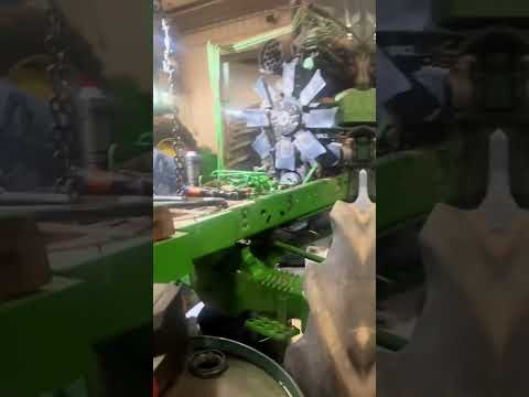 4960 John Deere new radiator and hydraulic pump!! #johndeere #mechanic #farmlife