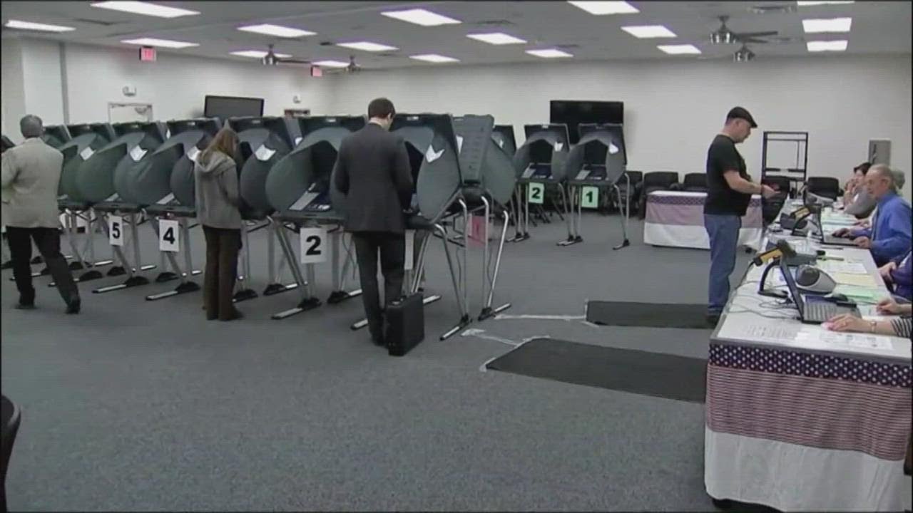 Texas early voting numbers down compared to 2020