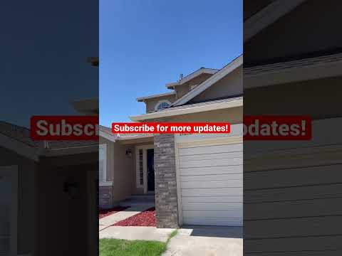 Installing a For Sale sign in Lathrop, CA! 🔐 #lathropca #samawitorresgroup #shorts