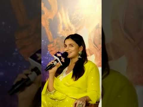Alia learn few words in Gujarati