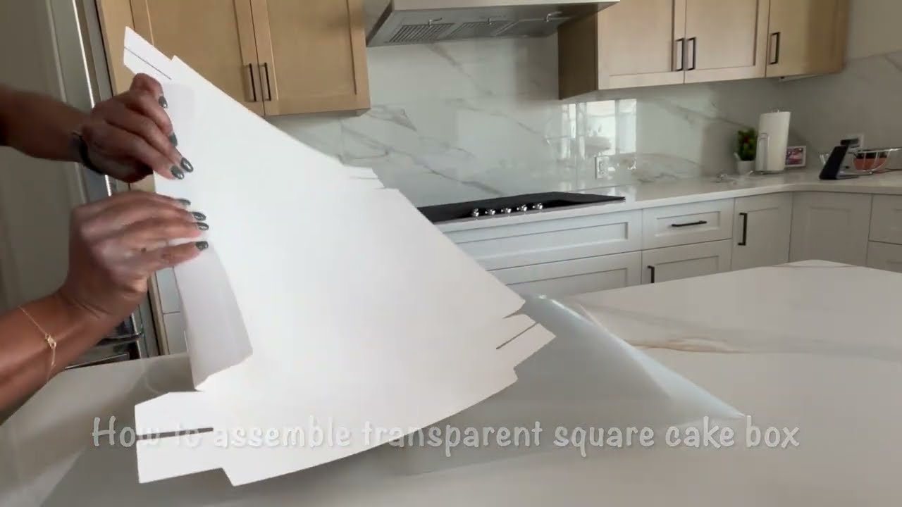 How to Assemble a Transparent Cake Box