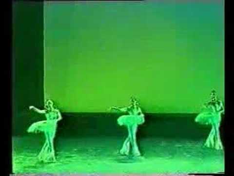 梦里水乡 (meng li shui xiang)