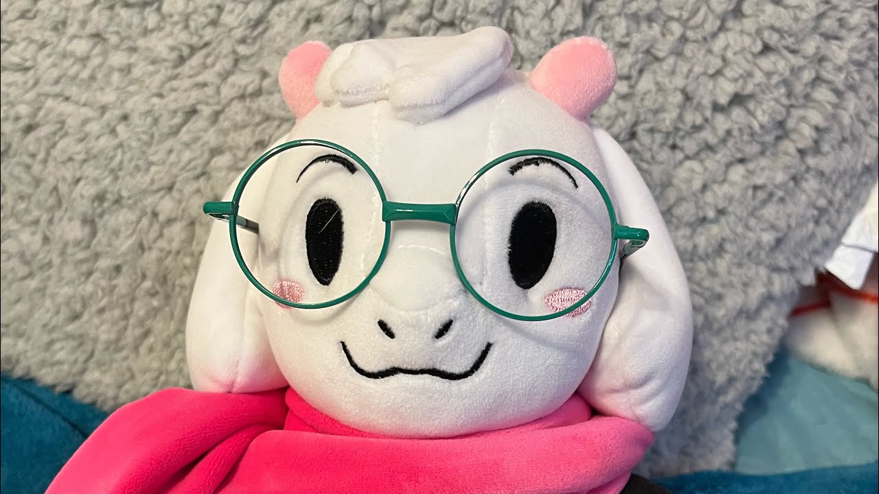What’s inside the new Ralsei plush!