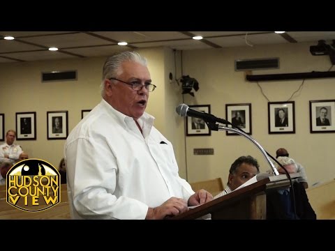 Ex-Davis campaign advisor eviscerates administration