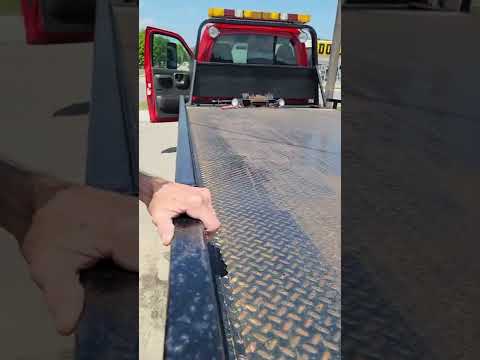 2006 Silverado 5500 Rollback Tow Truck for sale