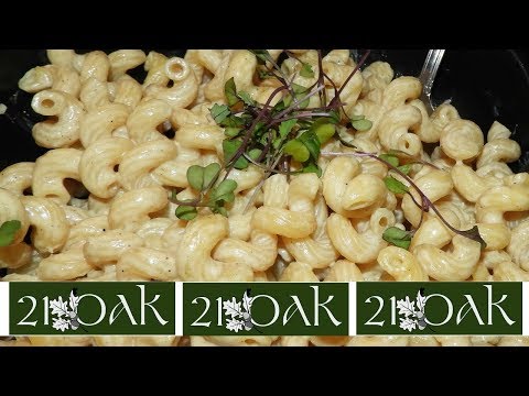 21 OAK Manchester CT Vegan Restaurant Tour, Menu & Food Review!