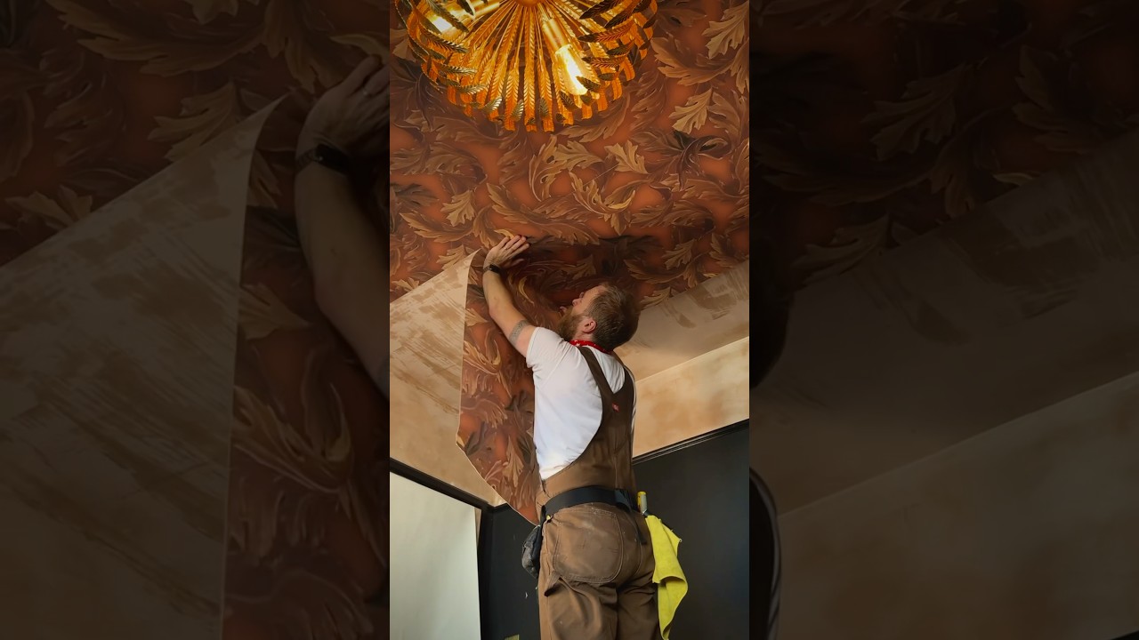 Dark academia wallpaper ceiling - Acanthus - Scapolite, Bland Design #wallpaper #darkdecor