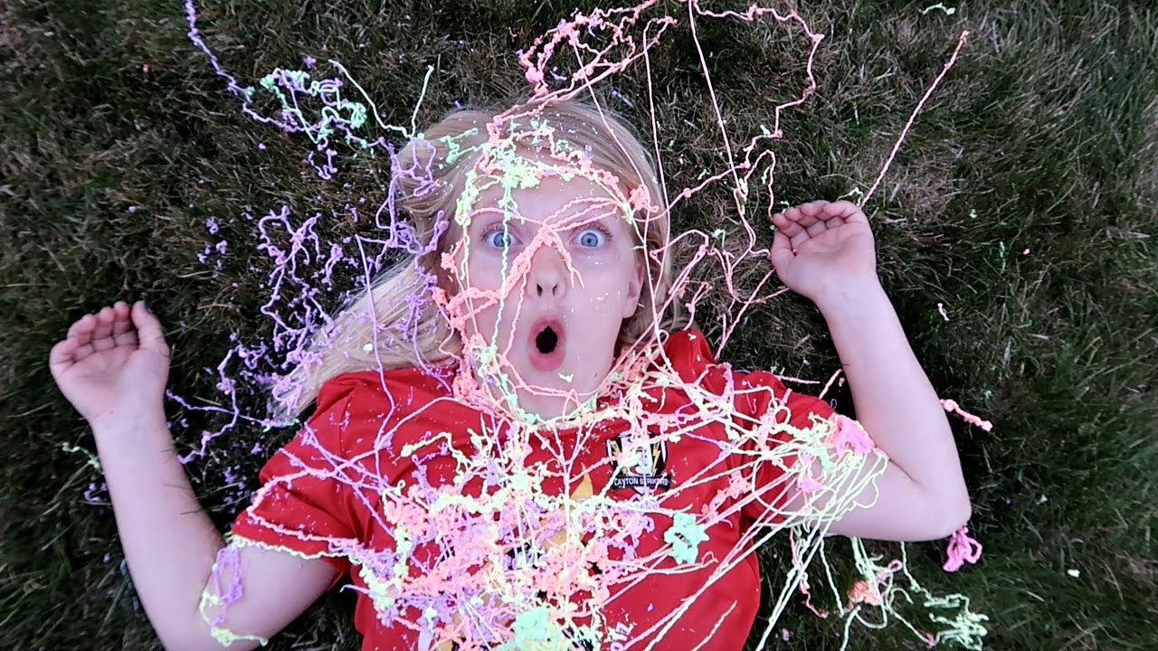 EXTREME SILLY STRING FIGHT
