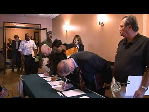 Jobless claims hit a 3-year-low