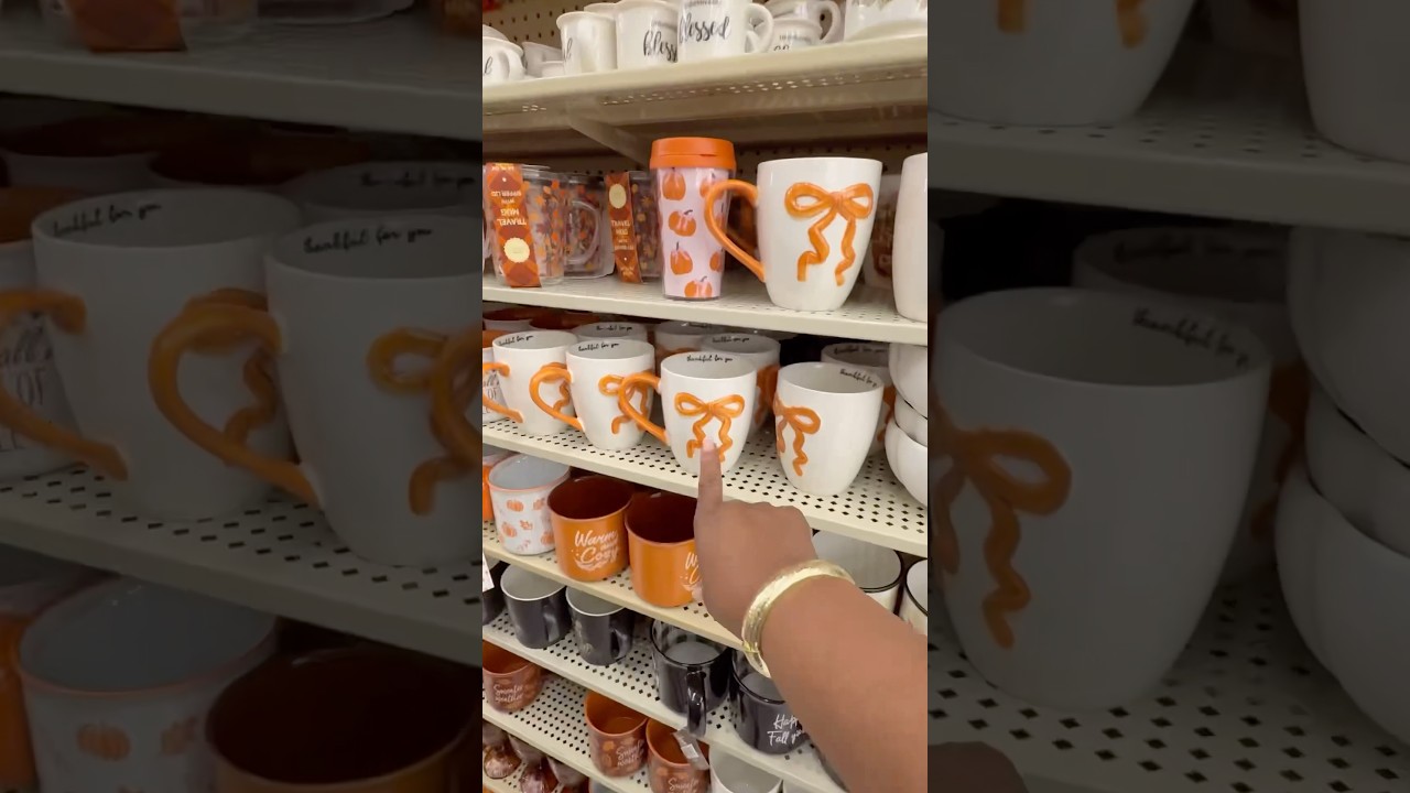 Hobby Lobby Shopping For Giant ￼Christmas Bow DIY #hobbylobby #christmasshopping