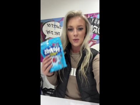 Nerds gummy clusters very berry flavour 😍😍 #sweetoftheday #candy #nerds #candies #tastetest #food