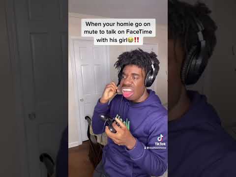 When your homie go on mute to talk on FaceTime with his girl😭‼️