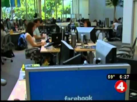 Facebook pays hackers to find kinks