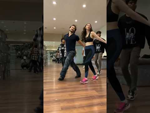 #tigershroff #zarakhan #newsong #lovestereoagain #teamtigershroff #dance
