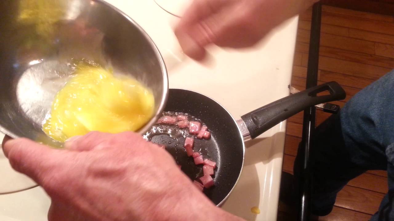 Ham and Cheese Omelet In Under 3 Minutes