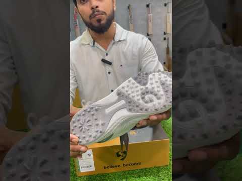 CHEAPEST CRICKET SHOES🔥🔥🔥🔥 || UNDER 1000/- || REVIEW ||#cricket#youtube#location#tranding#shoes