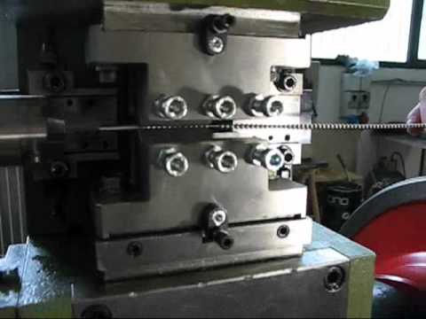 Ball Chain Making Machine - Bead Chain Manufacturing Equipment Latest ...