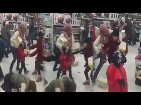 Black Friday Shopper Snatch Merchandise From Kid's Hand