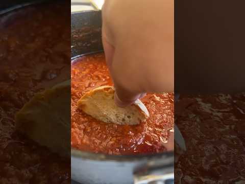 Tuscan RAGÙ like my mom makes!!! 😍and if you mop it up you'll enjoy it even more! #ragù #sauce #c...