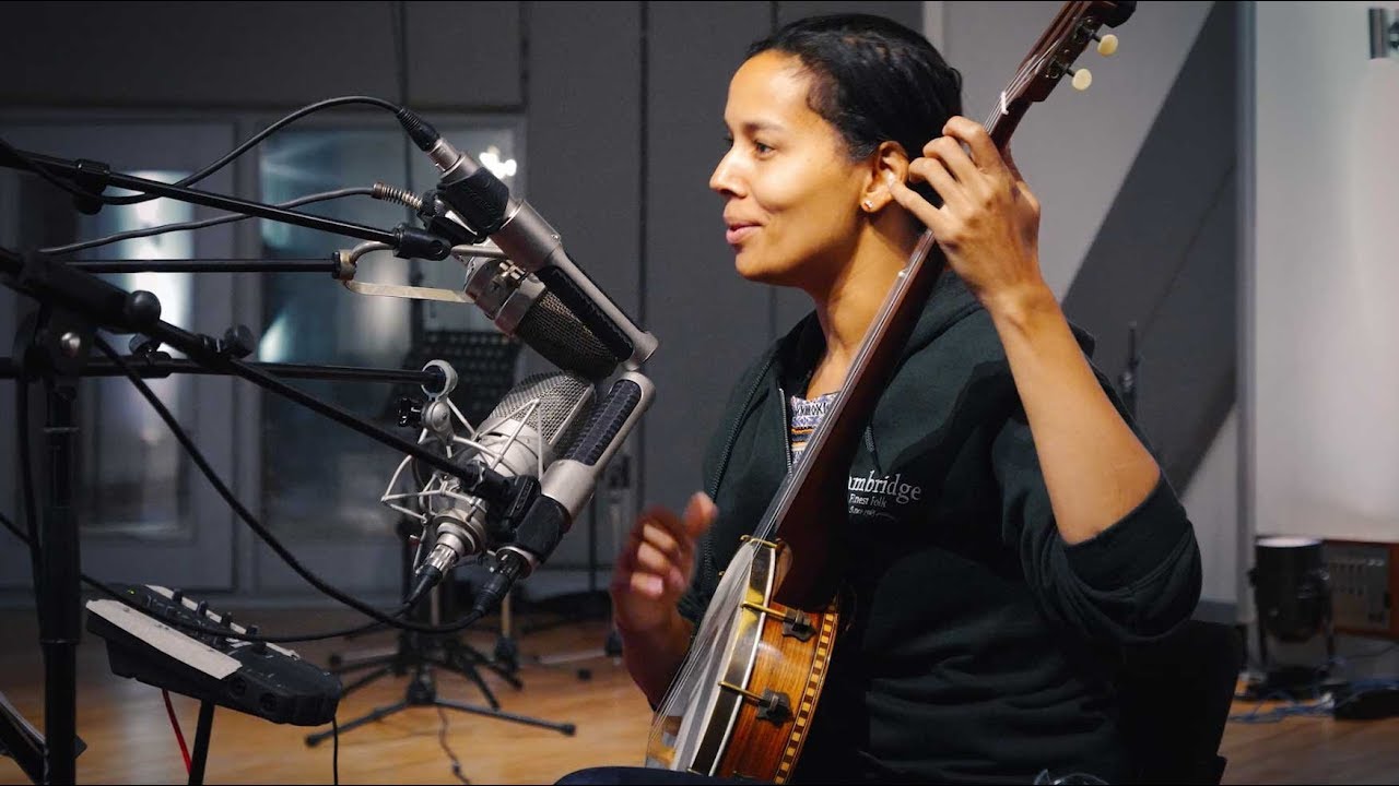 Rhiannon Giddens Announces Biscuits & Banjos Foundation