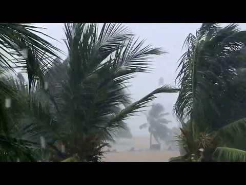 Sun to Storm in Sri Lanka (Pasikuda Bay)