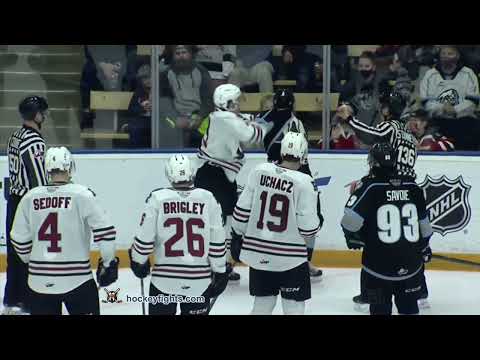Kalan Lind vs. Benjamin Zloty, November 07, 2021 - Red Deer Rebels vs ...