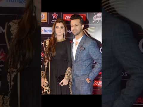 MY FAVOURITE SINGER Atif Aslam with wife Sara Bharwana ππ#shorts