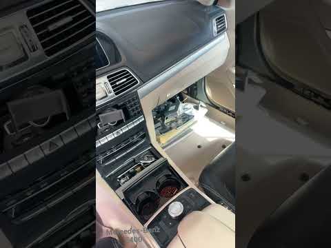 How to auxiliary battery and starting battery located location-E400/Mercedes-Benz #e400 #mercedes