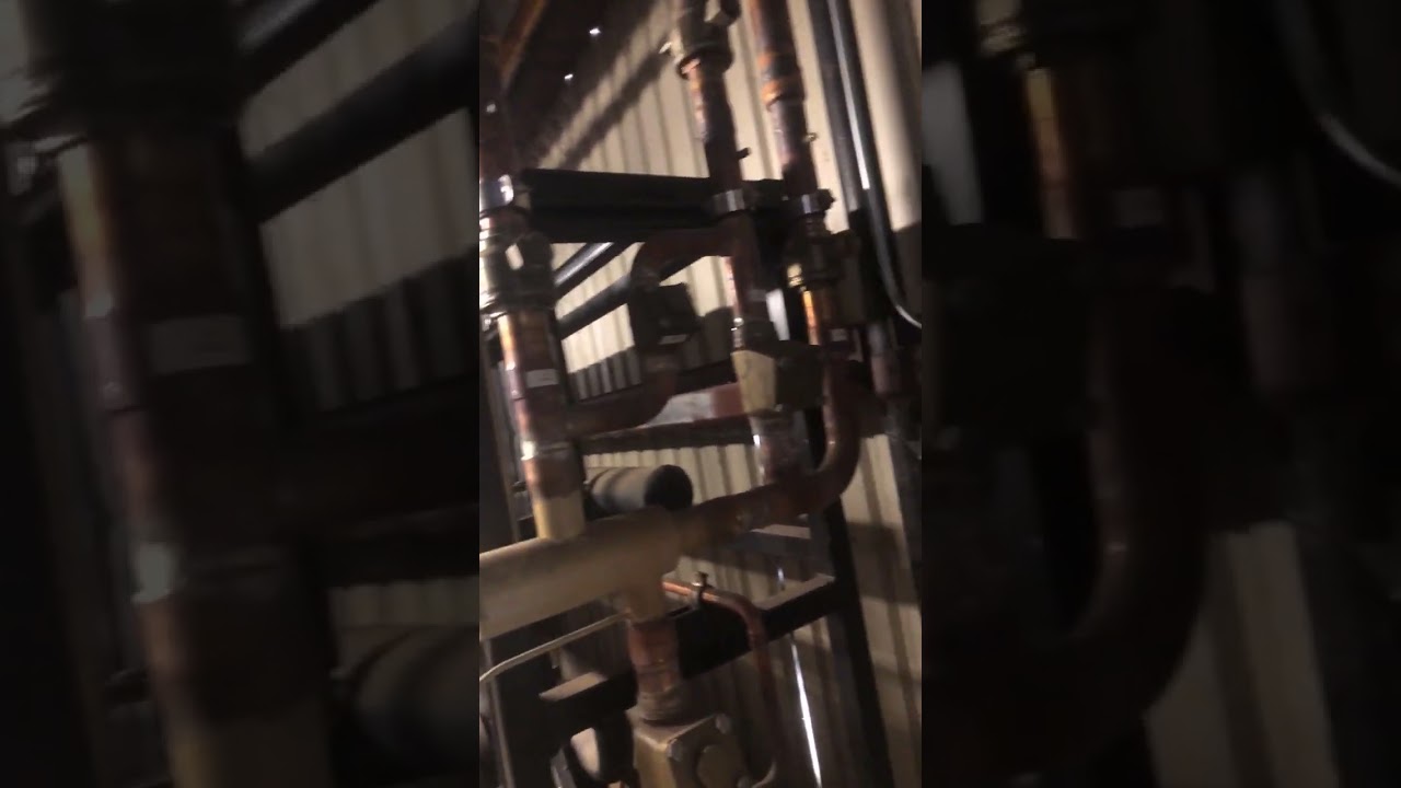 Parallel refrigeration rack, heat reclaim piping  ￼