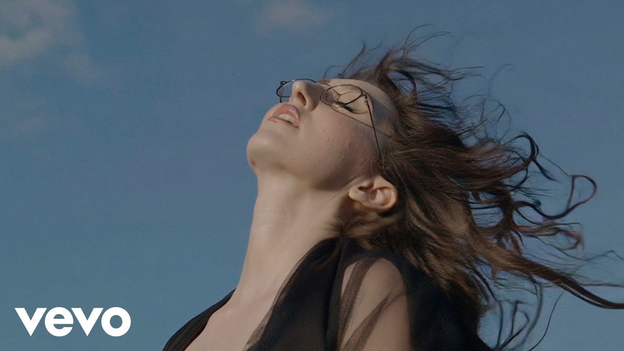 Jessica Winter - releases her sensational new single ‘Aftersun’ - Mc ...