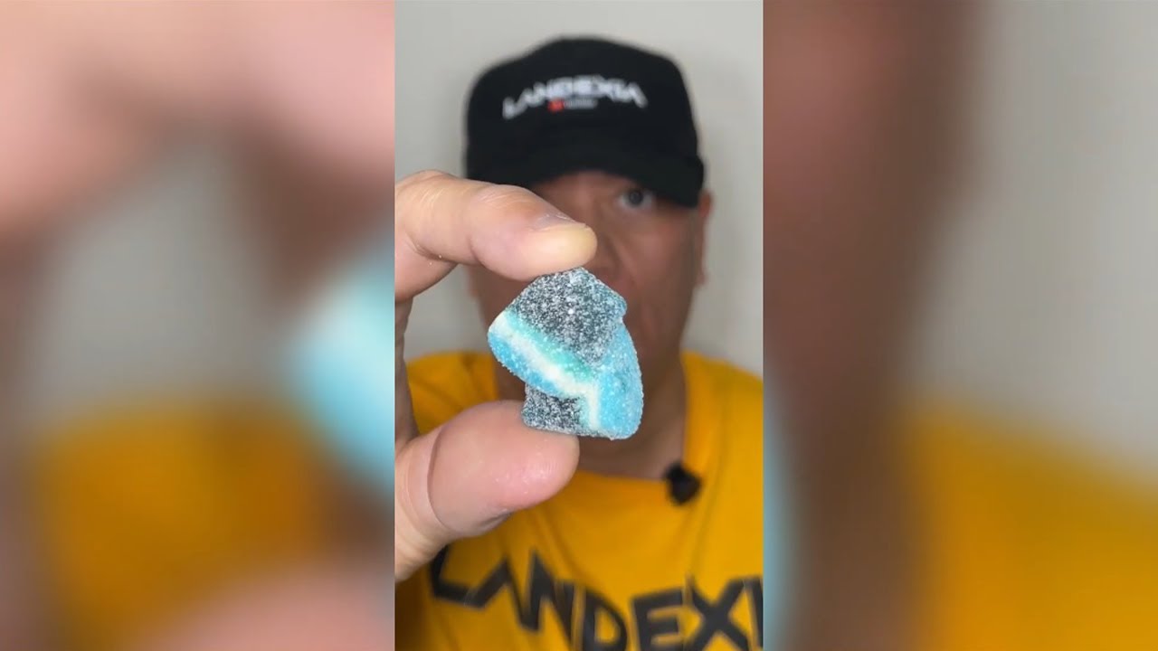 👂ASMR SOUR JACKS WEDGES GUMMY CANDY BLUE RASPBERRY FLAVOR EATING SOUNDS👂ORIGINAL LENGTH👂
