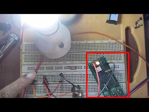 Opto coupler+triac to drive ac load how it work