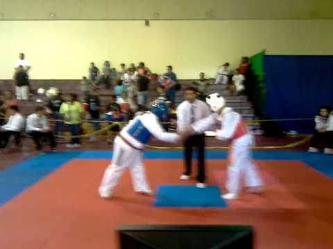 E-Taekwondo United Hernan Sparring Guerreros.mp4