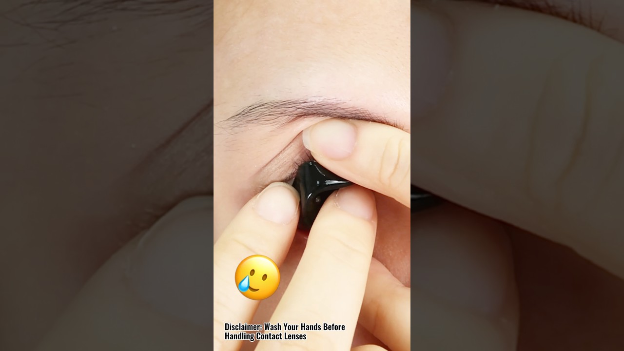 How to wear Scleras? #sweetycon #sclera #contactlenses #cosplay #sfx #shorts #eyemakeup #eyes