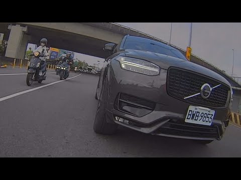 請問您的方向燈是無敵鐵金剛嗎？（開聲音） | WoWtchout - 地圖型行車影像分享平台