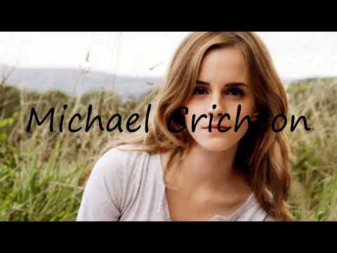 How to pronounce Michael Crichton in English?