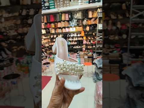 Ladies shoes of new market 😍#youtubeshorts #shopping #shorts #shoes