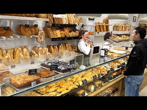 An ENTIRE family running a Spanish Bakery for more than 20 YEARS! Traditional spanish BREAD!
