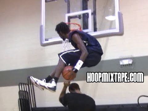 INSANE Dunk Under Both Legs Over A 6’2 Guy!!! | Wiseguy's Corner