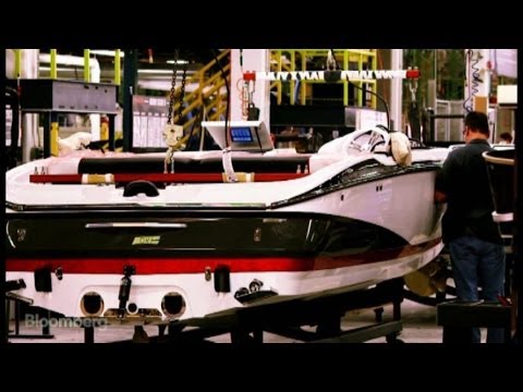 Why Top Powerboat Builder Stays Made in the U.S.A.