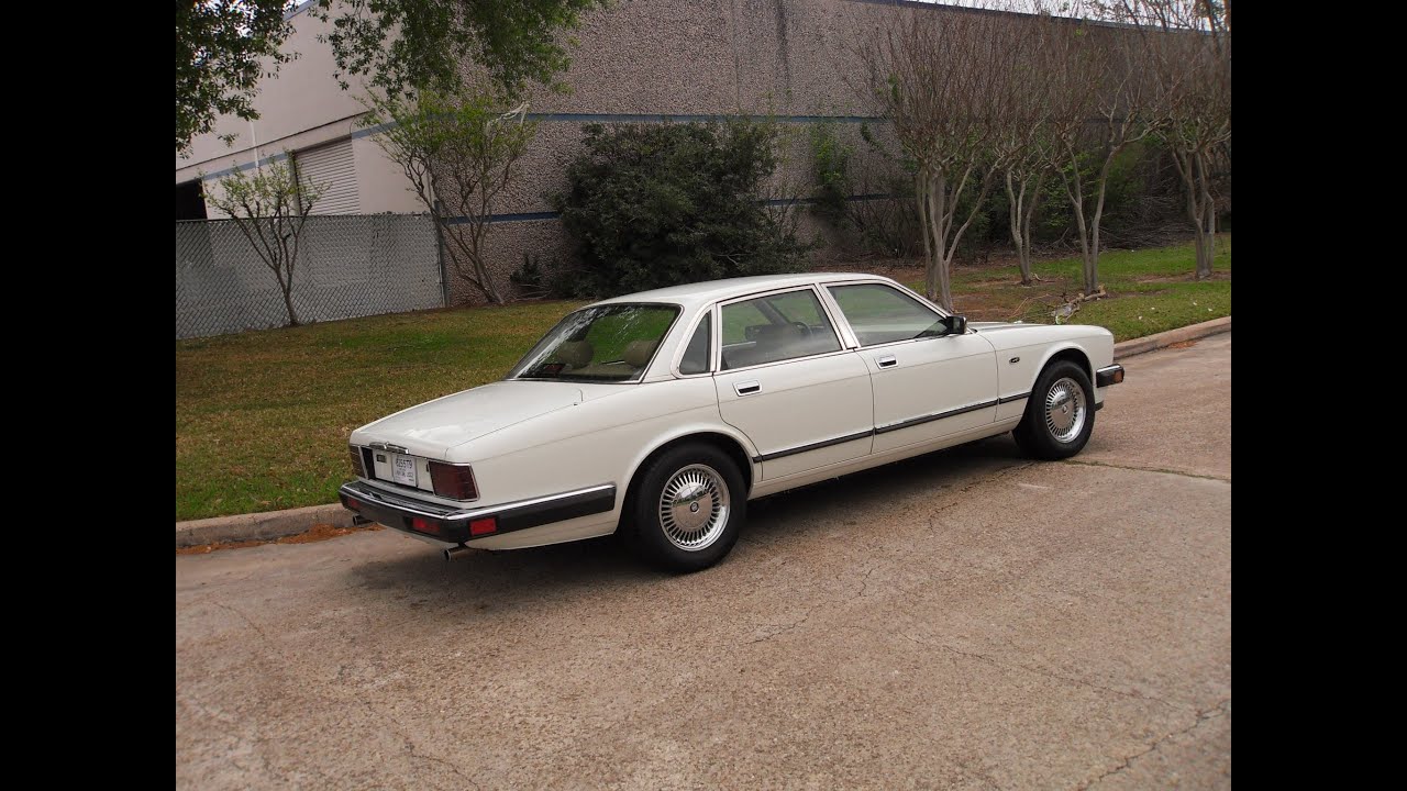 1993 Jaguar XJ6 Sedan | August 15-24, 2022 | Lot #0822-027