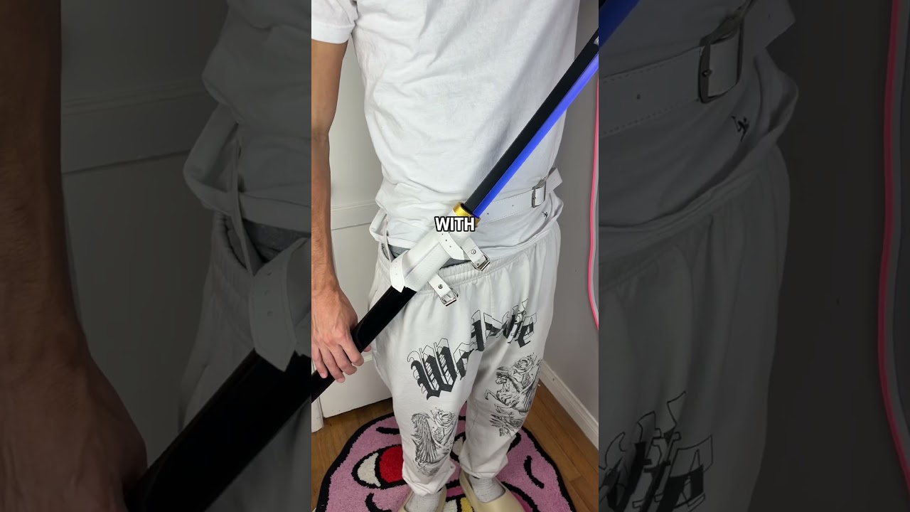 Wait why is my demon slayer sword glowing ?😱