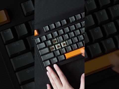 we just made a keyboard ?! #tech #unboxingasmr #keyboard #keycaps #spigen