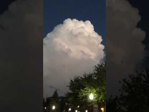 Lightning cloud normal speed