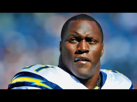 15 Greatest NFL Players Of All-Time That You Won’t Believe NEVER Played In The Playoffs