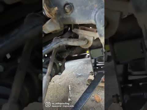 6 inch rough country lift kit on the 05 Silverado 1500 5.3ls 4wd #csontoproofing #canada